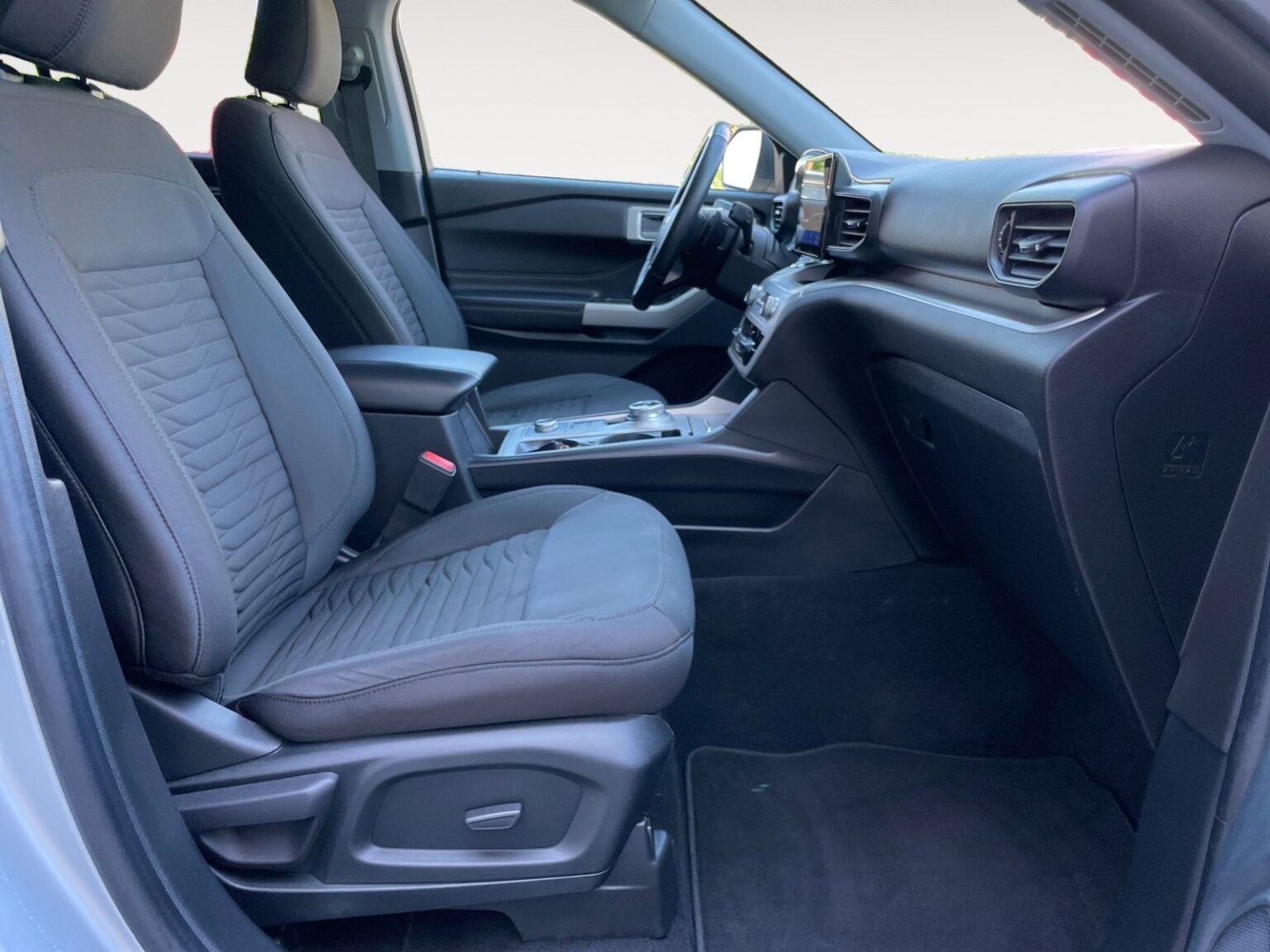 2021 Ford Explorer XLT 4X4 - Patriot Military Automobiles